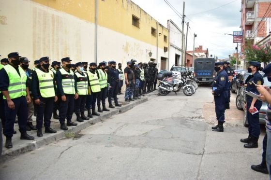 Salta - Seguridad refuerza su servicio preventivo en barrios de la ...